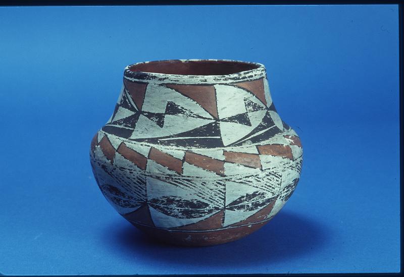 Amerindian Pot – Works – eMuseum